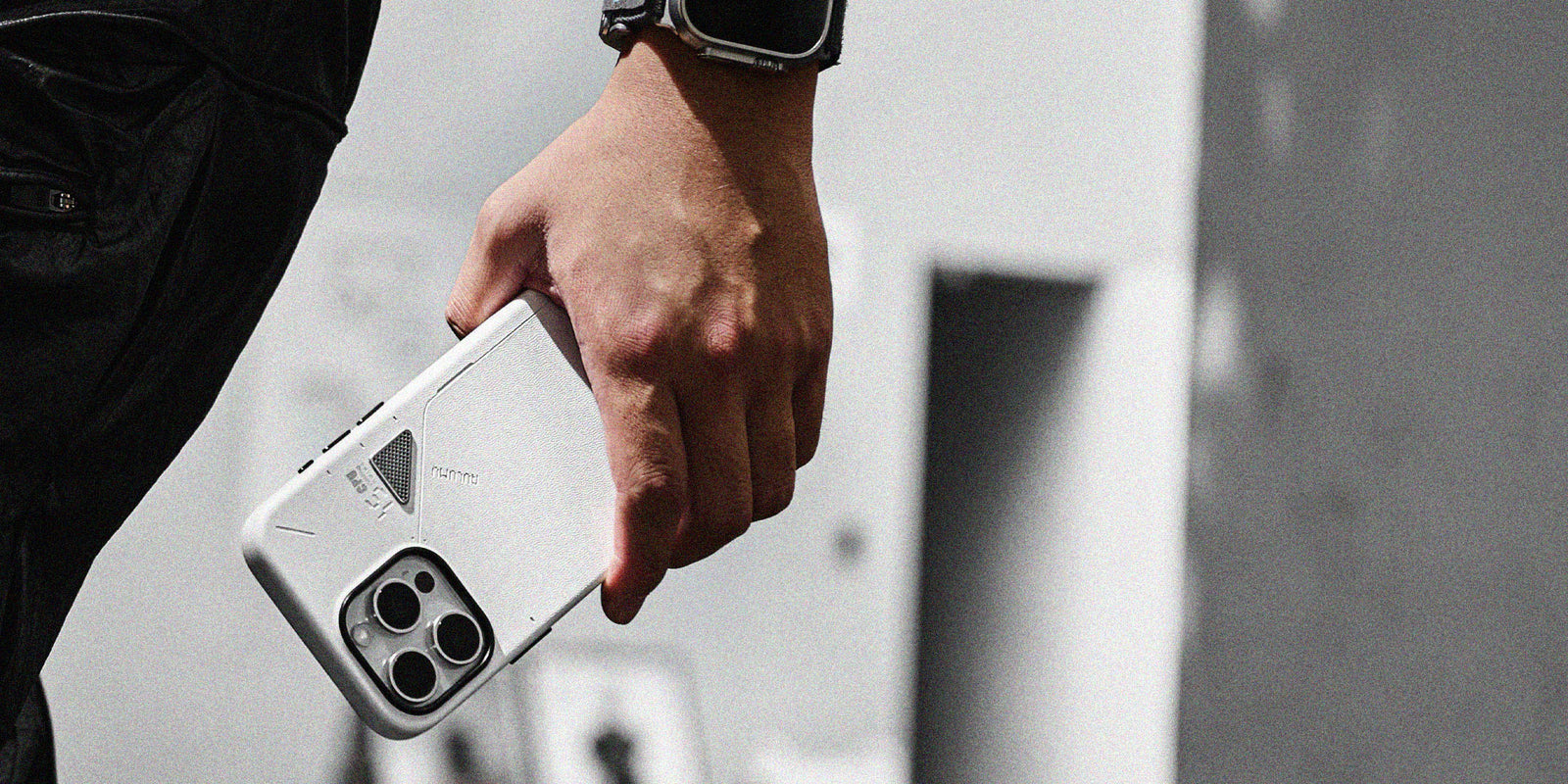 iPhone 15 Series Case - MagSafe & Protective Cases | Aulumu